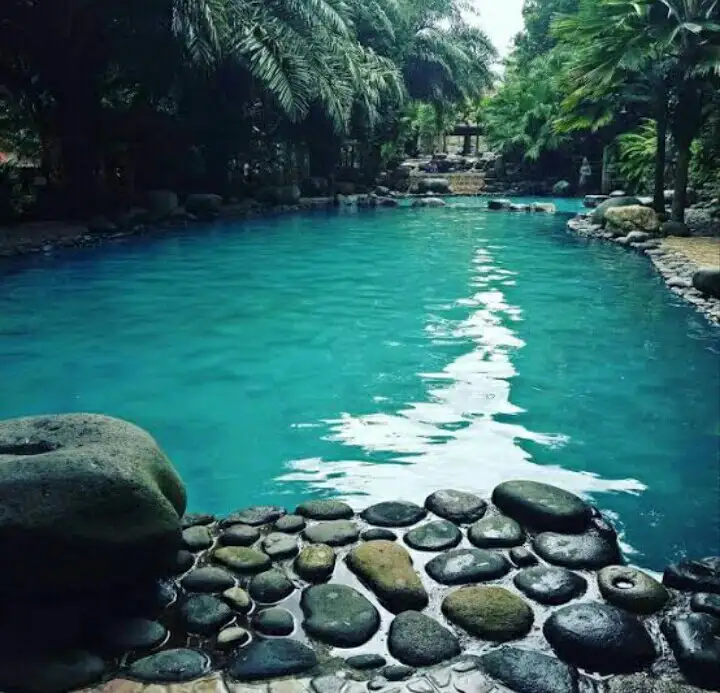 Watu Gunung Ungaran, Wisata Air dengan Adat Jawa | Semarang.Rentals